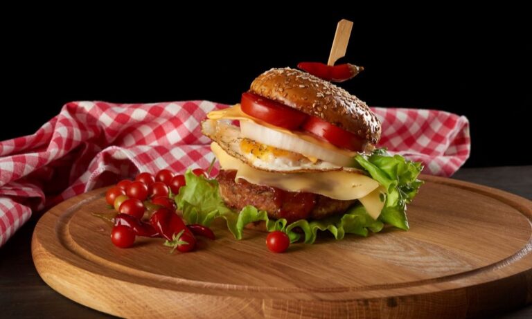 10 Best Types of Cheese for Your Burger - Black Burger