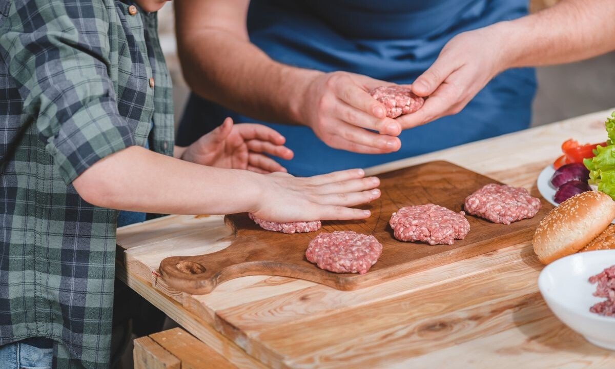 The Ultimate Burger Patty Recipe - Black Burger